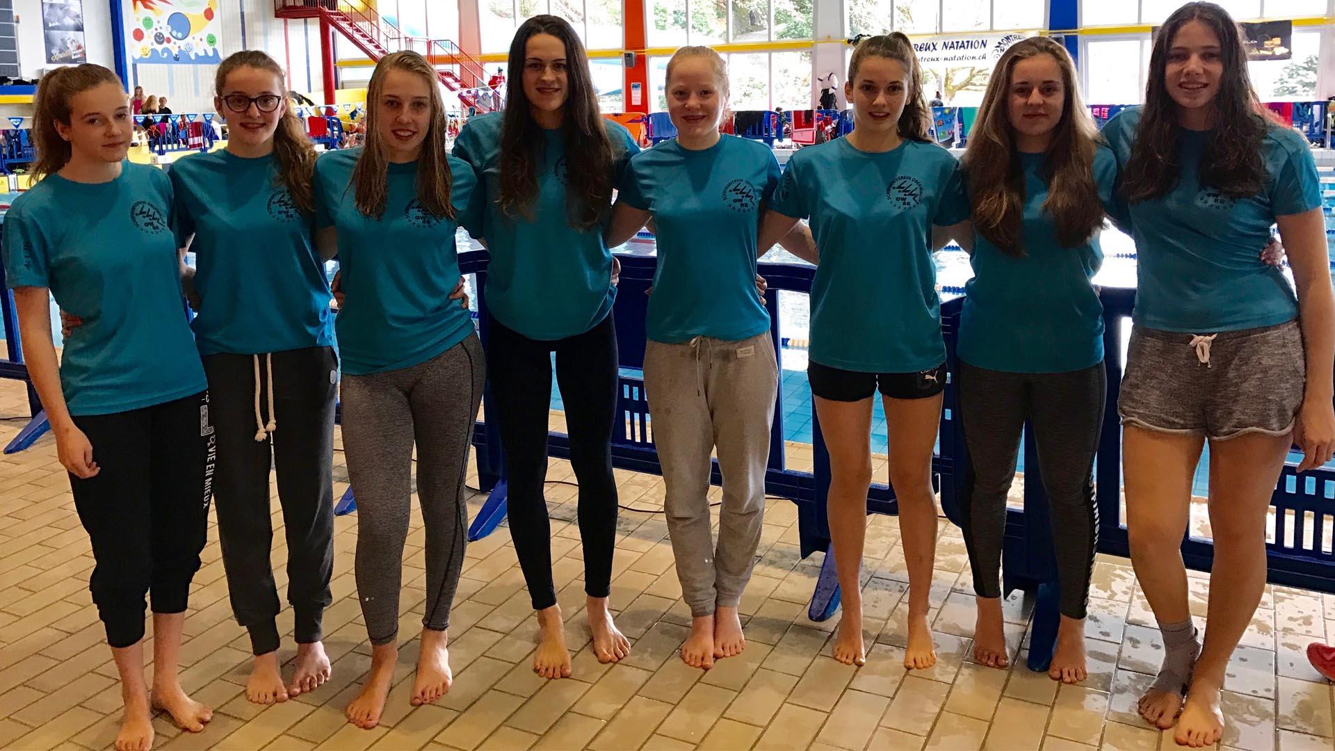 Acht Schwimmerinnen des OW88 zeigen am Meeting Lémanique in Montreux ihr Können. Quelle: zvg