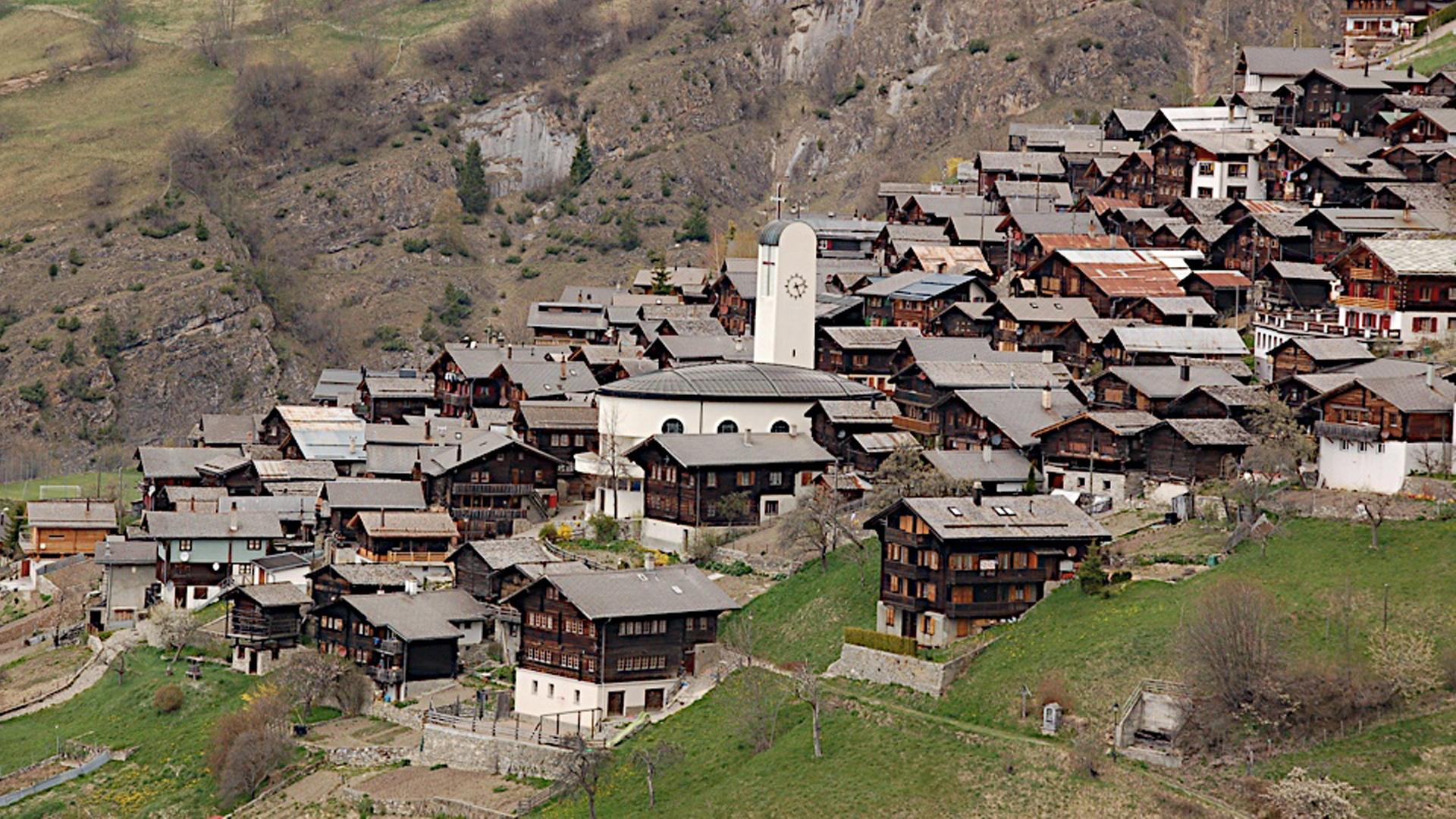 Die Gemeinde Albinen spricht sich mit 53,7 Prozent Ja-Stimmen einzig ...