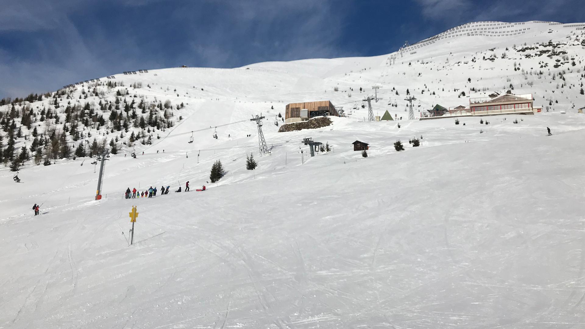 Gäste und Einheimische fanden am Freitag in Bellwald traumhafte ...