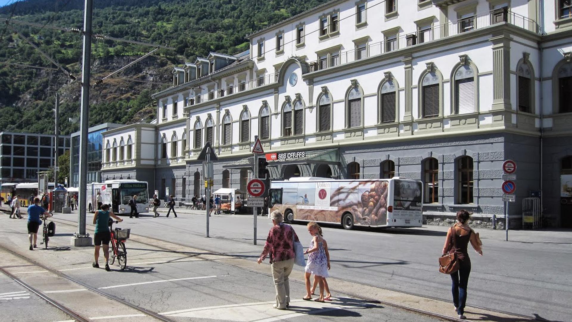 Im Bahnhof Brig laufen ab Dienstag diverse Bauarbeiten. Dies im Rahmen ...