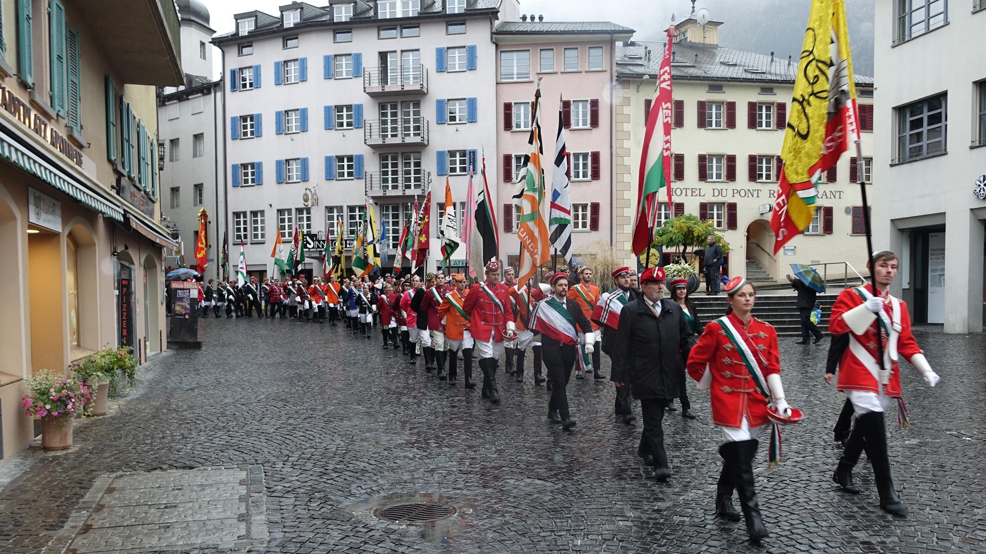 Einmarsch 175 Jahre Sectio Brigensis Quelle: rro