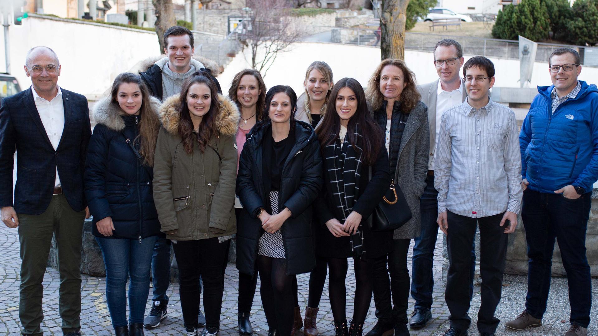 Zehn Mitarbeitende des SBB-Contact-Centers in Brig-Glis konnten sich am ...