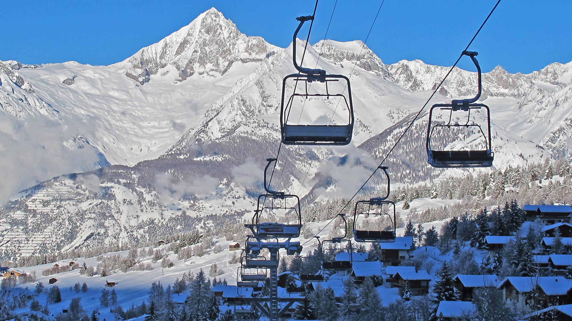 Aufgrund des vielen Schnees verzeichnete die Moosalp Bergbahnen AG ...