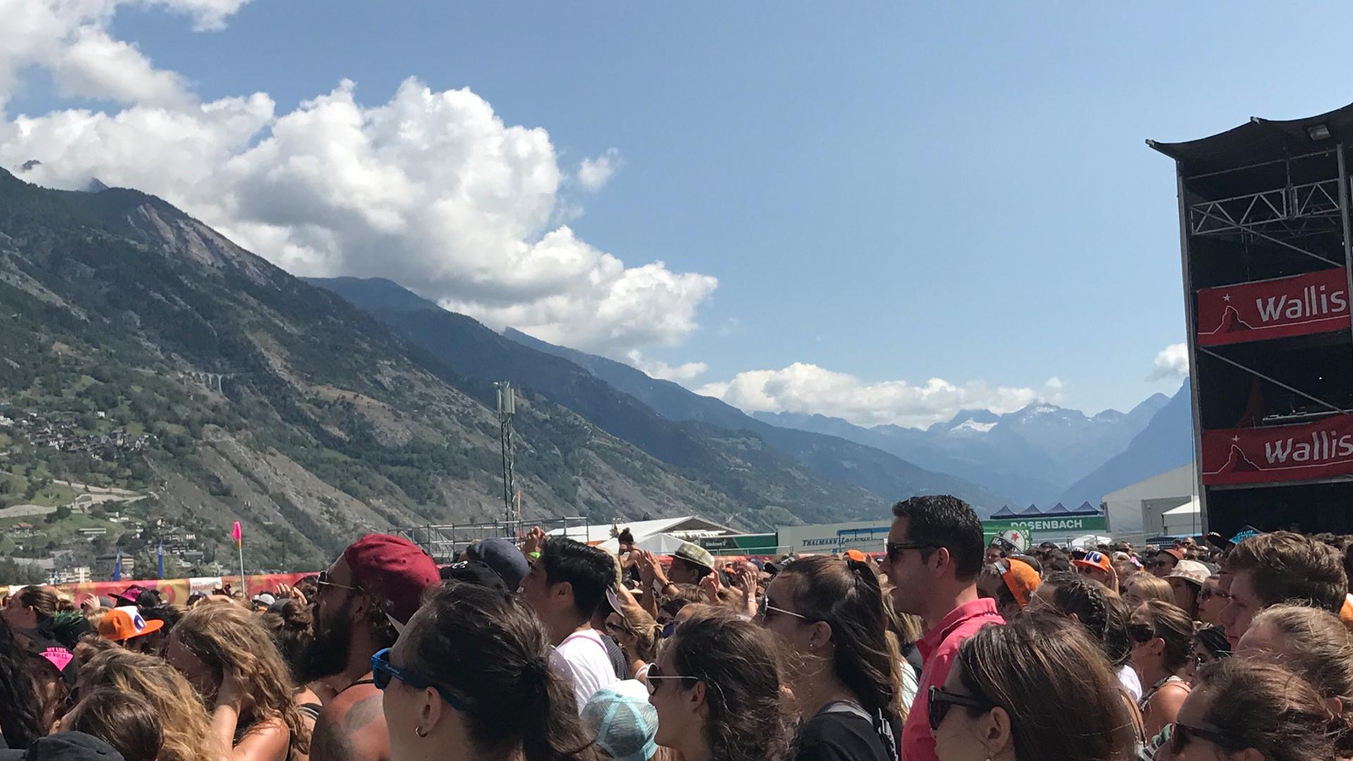 Das Wetter präsentierte sich am Gampel Open Air - bis auf Freitagabend ...