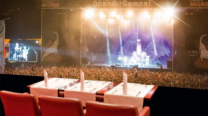 Dank der neuen Ticketkategorie Dine & View kann der Gast am Open Air ...