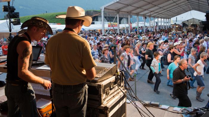 Tausende von Fans pilgern vom 28. bis zum 30. Juni 2013 an das 20 ...