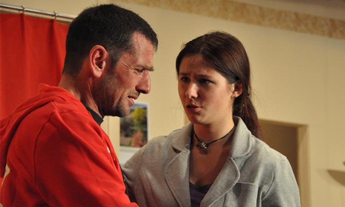 Szene aus Rente gut - alles gut!: Dani Biderbost führt in der 36 ...