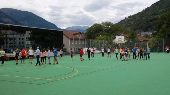 Zu der neuen Turnhalle gehören auch neue Aussensportplätze. Quelle: rro