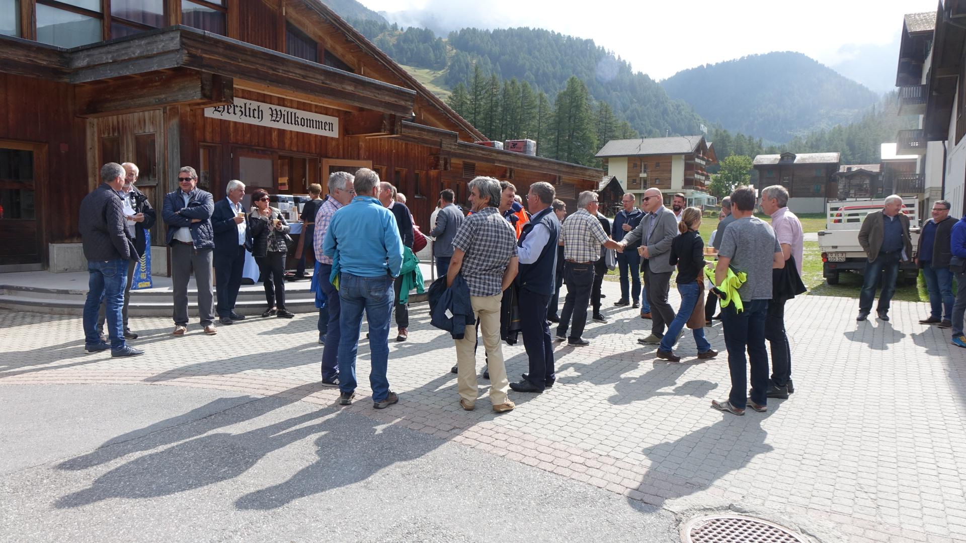 Zur Einweihung des neuen Wasserkraftwerks Gletsch-Oberwald erschienen ...