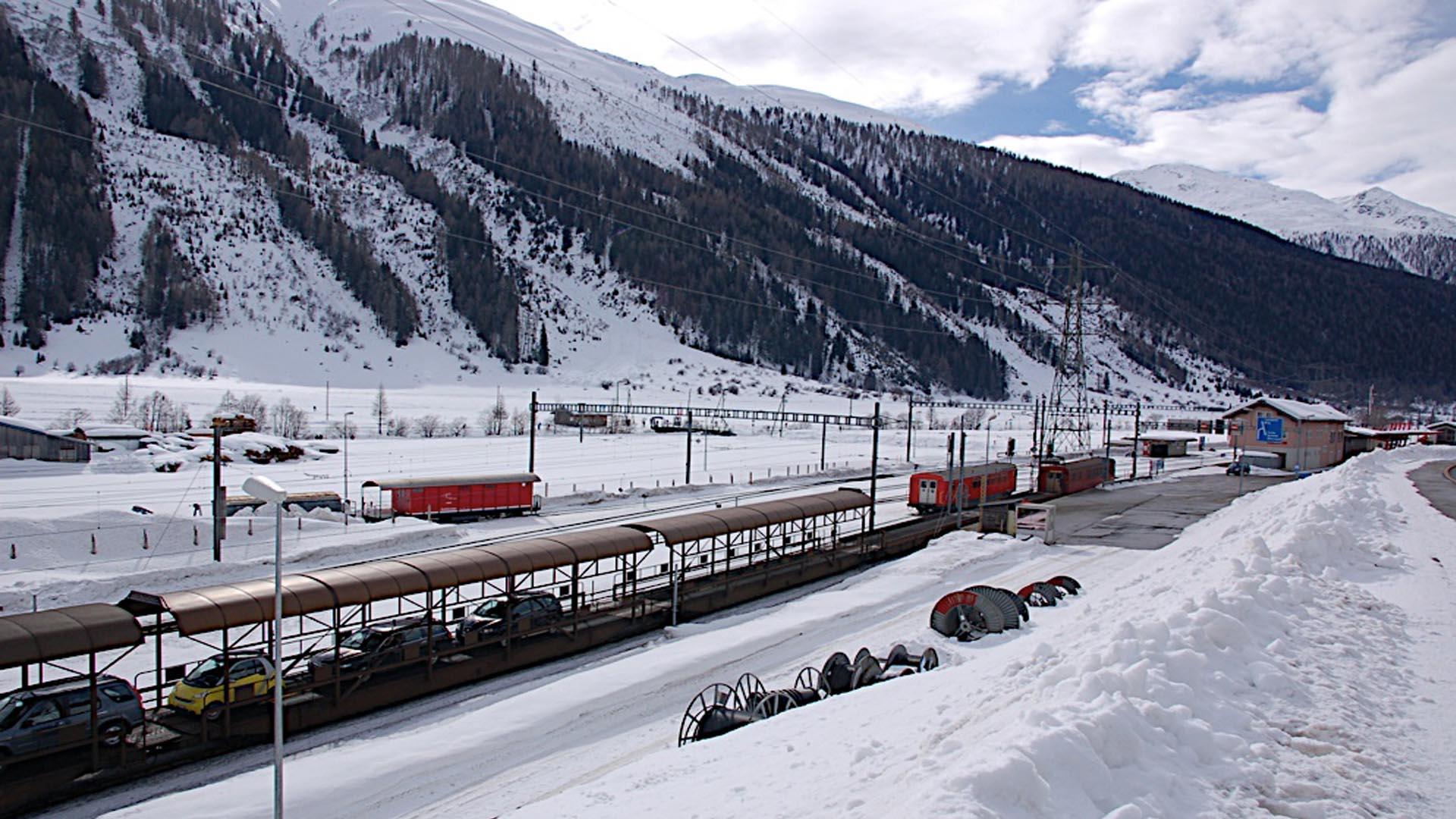 Der Autoverlad am Furka verkehrt wieder fahrplanmässig. Quelle: zvg ...
