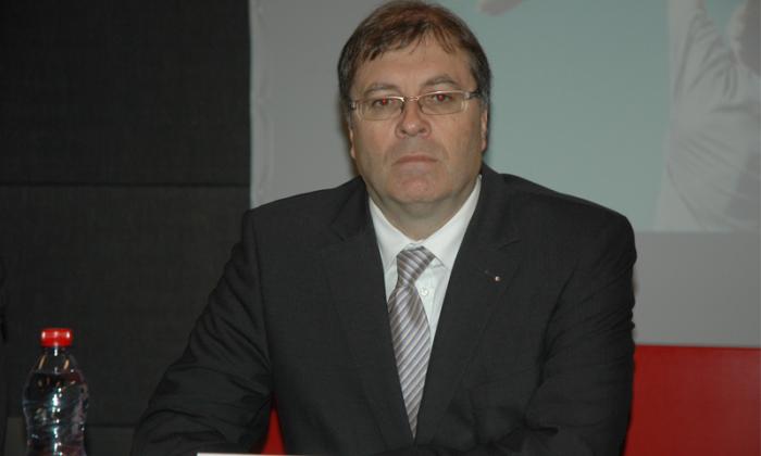 Trotz ernster Miene glaubt Staatsrat Jean-Michel Cina an die ...