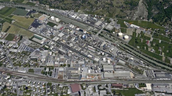 Bei einem Chemie-Unfall im Lonza-Werk Visp wurden elf Mitarbeitende ...