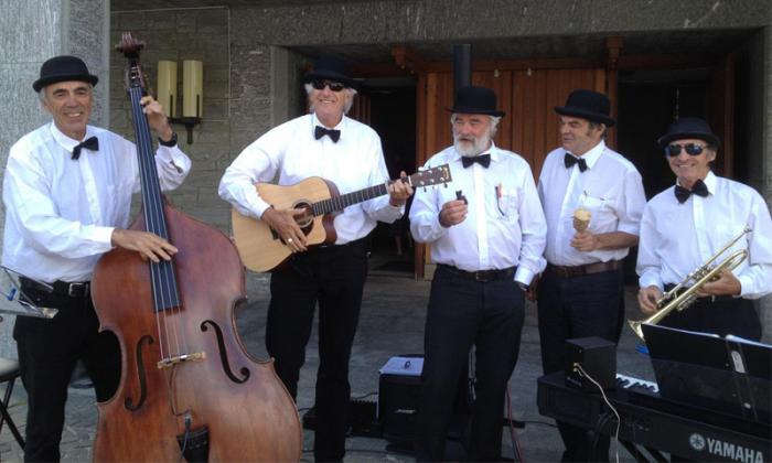 Am Freitag um 20.30 Uhr findet ein weiteres Konzert der Band \"Red Ink ...